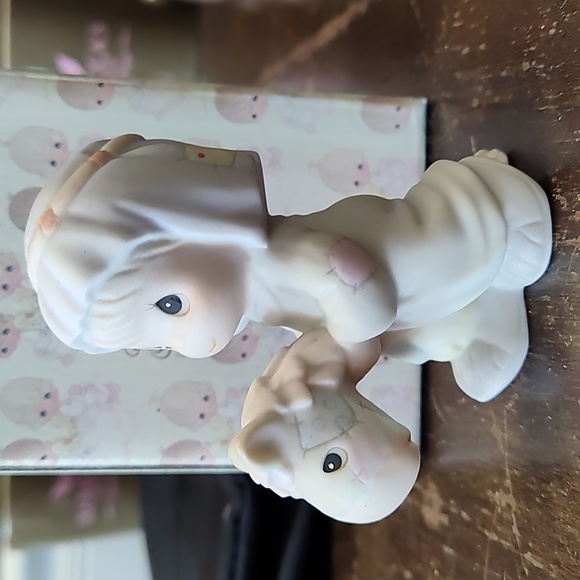 Precious Moments | Accents | Vintage Nib Precious Moments Making A ...